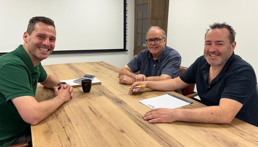 Over Houthandel van Hulst